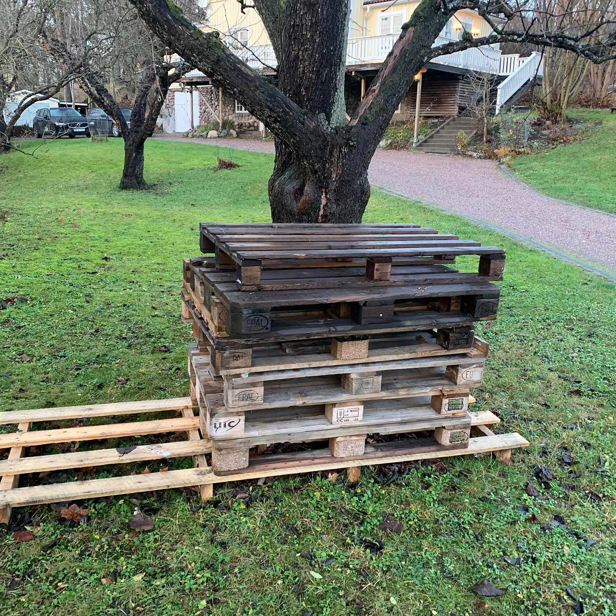 Europall - Stocksund - Tiptapp