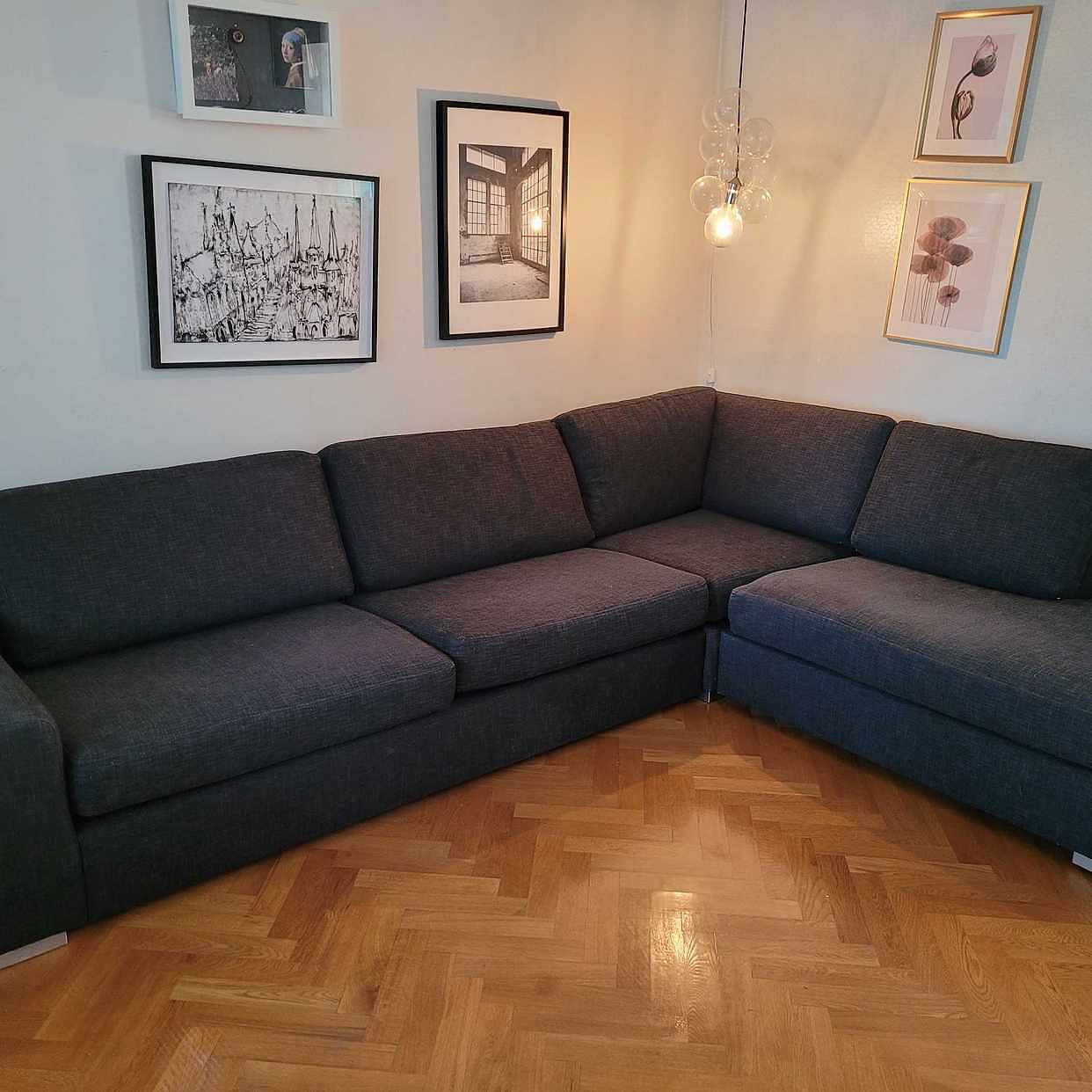 Stor svart soffa mio - - Tiptapp