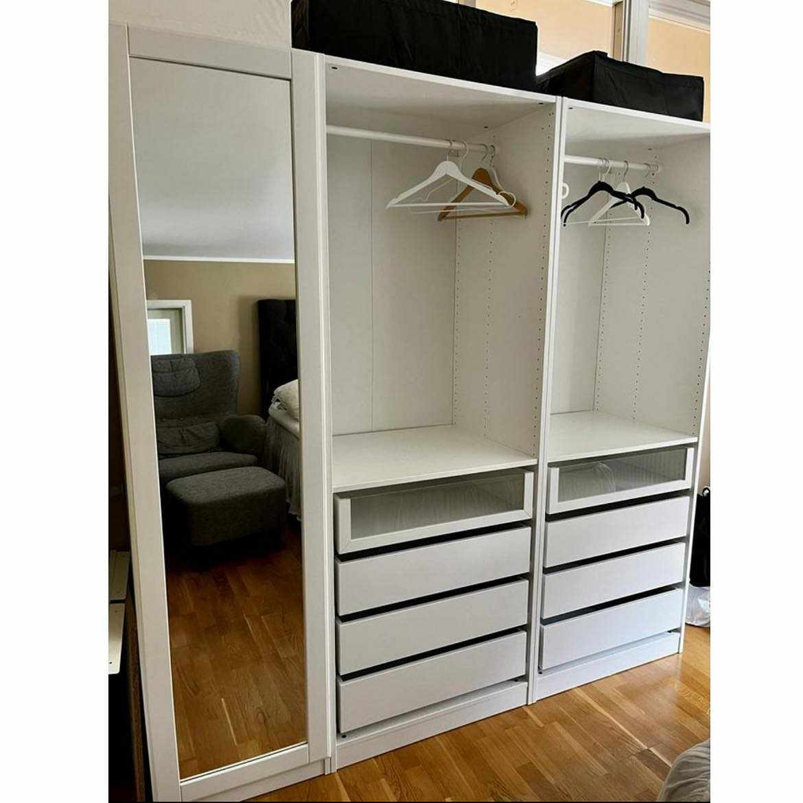 Garderober - - Tiptapp